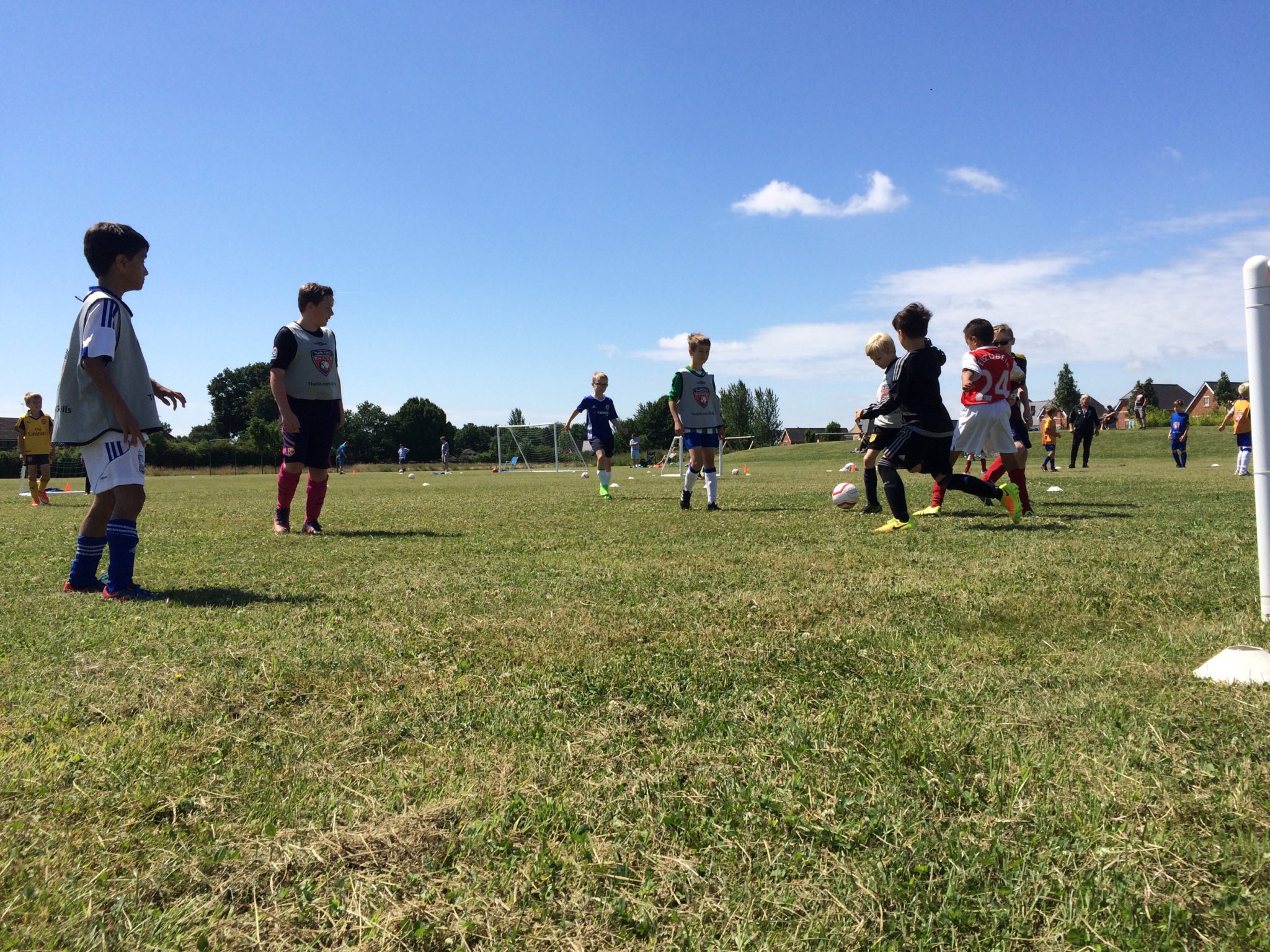 How to do keep-ups: A beginners guide - JBFC Football